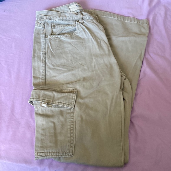 GAP | Pants & Jumpsuits | Cargo Flare Pans | Poshmark